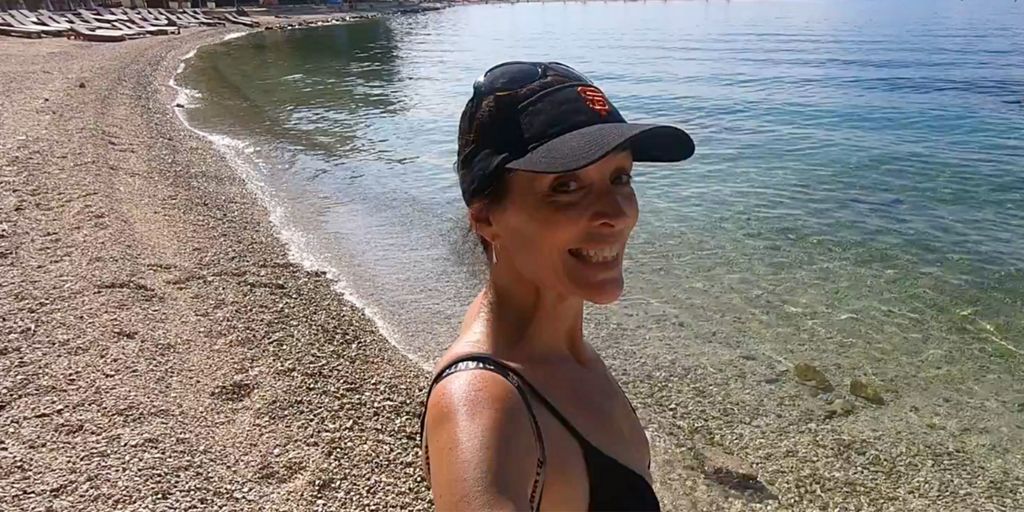 Gwen Has Over 26 years Of Solo Travel Experience & Inspires Other 50 ...